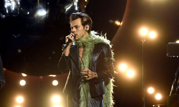 top-songs-to-sing-at-karaoke-2022